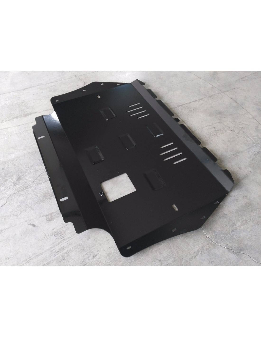 Cubre carter metalico Vw golf mk5 "30.141" (Desde 2004 hasta 2010)