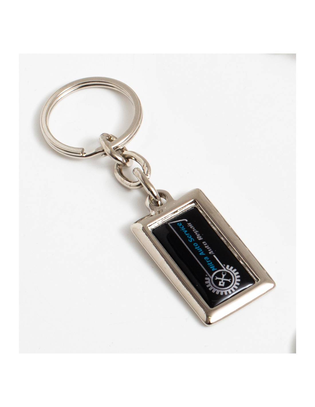 Llavero Metálico Rectangular Personalizado | Diseño Resistente y Elegante